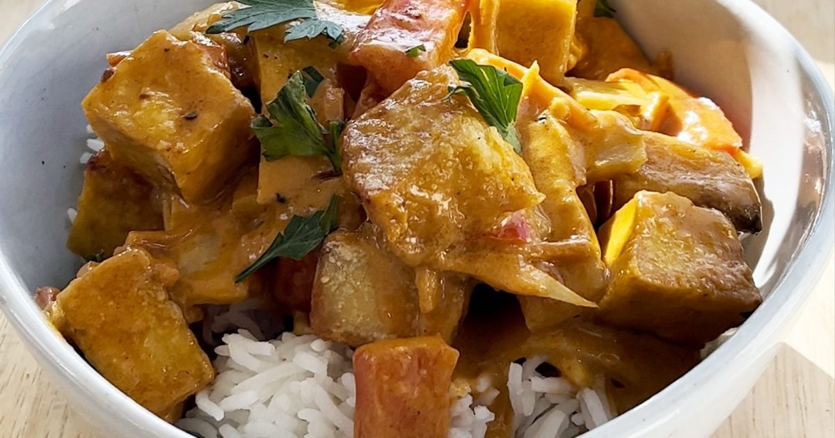 M'LORD Fine Foods - Thai Red Pepper Curry with Bamboo